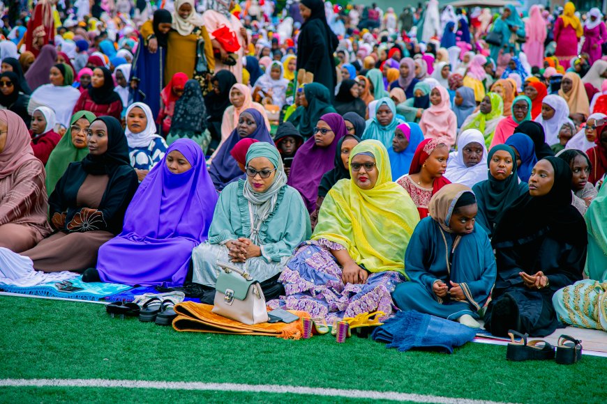 Abayisilamu bo mu Rwanda babaze inka 300 mu kwizihiza umunsi wa Eid al ...